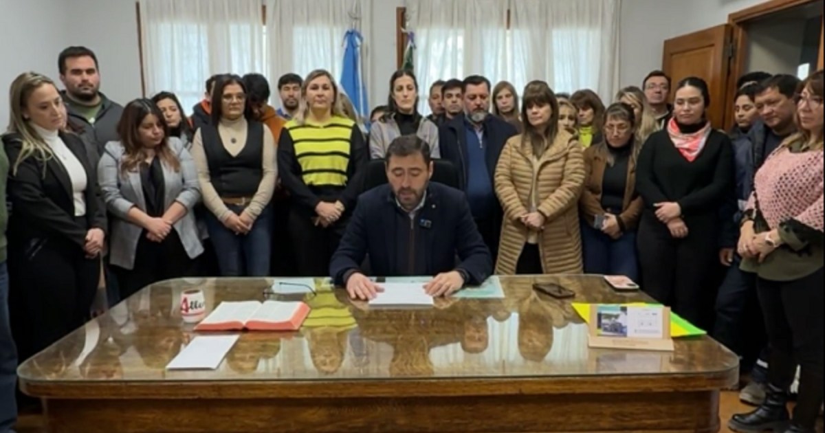 Marcelo Román, intendente de Allen, tras el allanamiento: «No existe ...