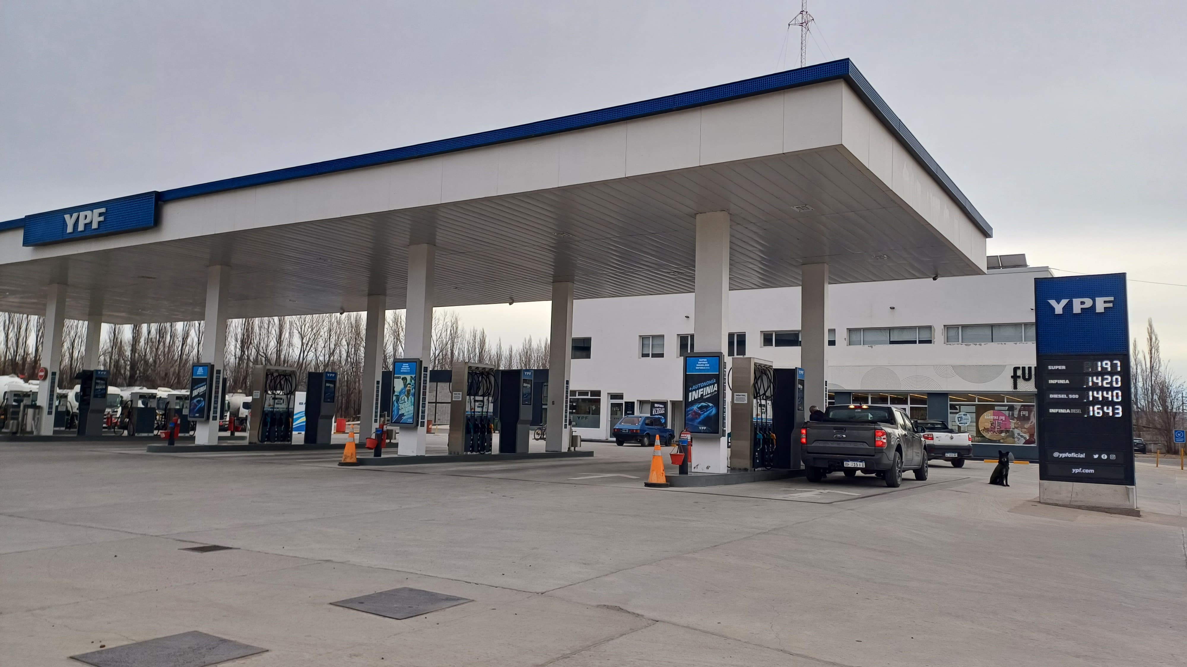 YPF aumentó el combustible: así quedaron los precios de la nafta y el gasoil en Neuquén y Río ...