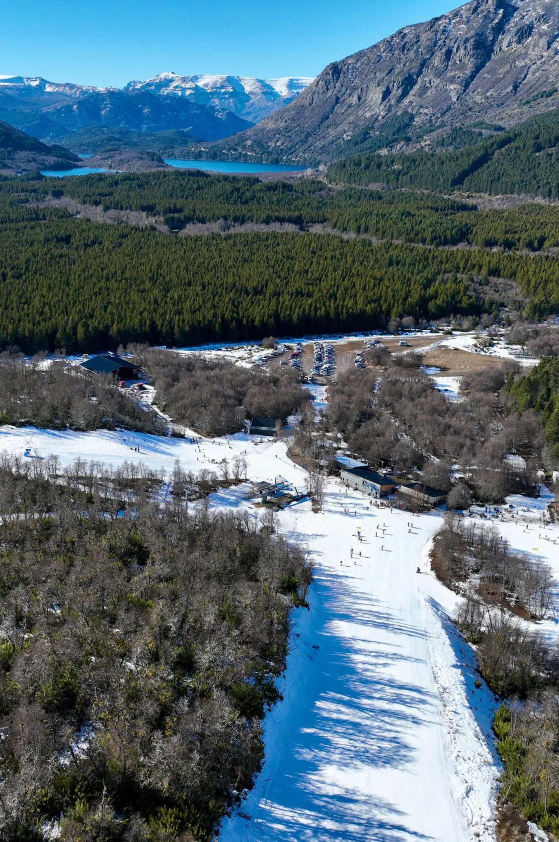 El cerro que sigue abierto en Neuquén: Lago Hermoso todavía vive el ...
