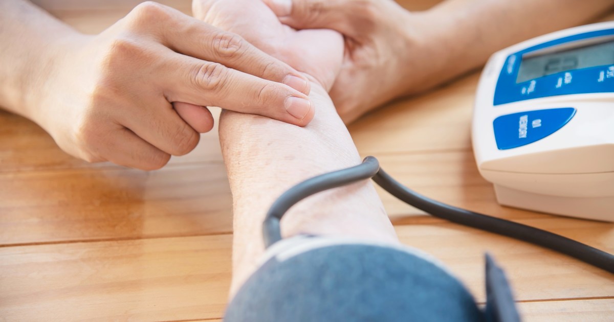 Bokep lev terbaru the man opened the door and welcomed me