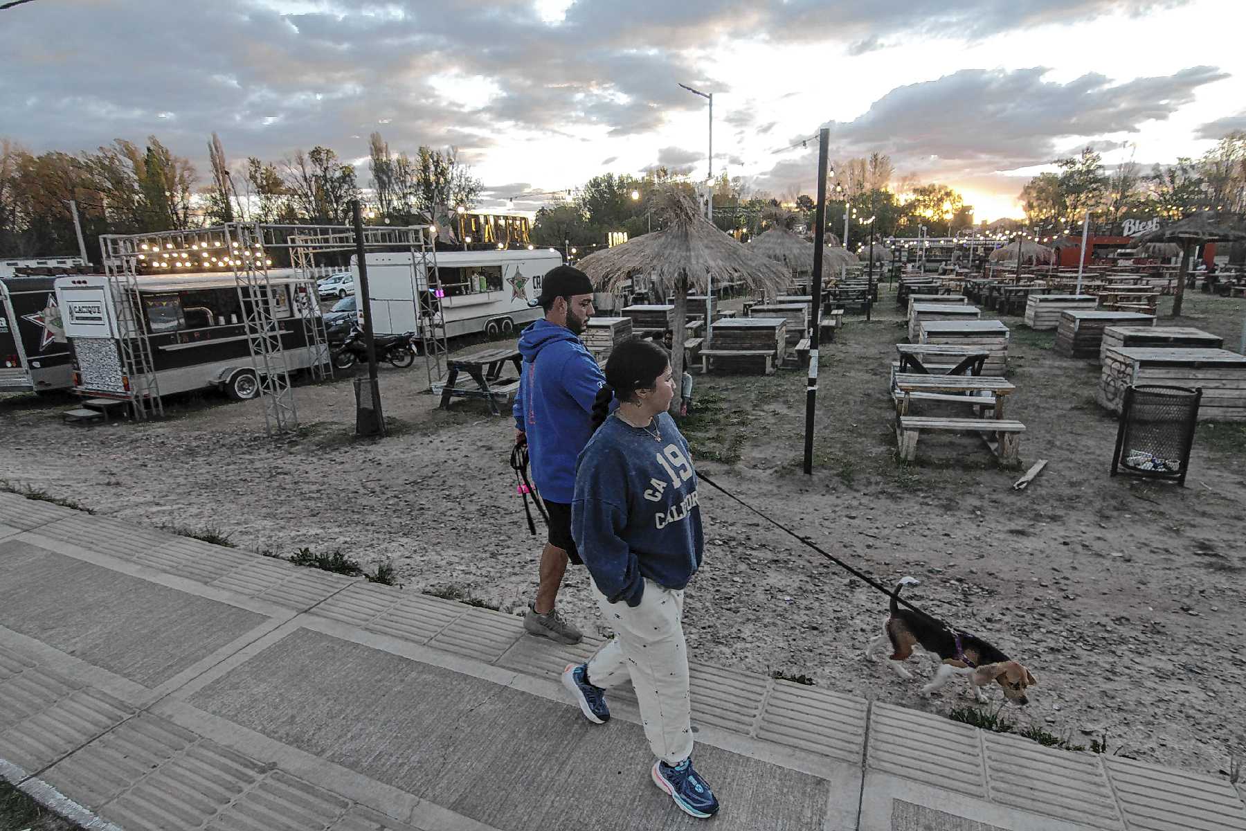 La ciudad aportará millones para mejorar el patio de comidas rápidas en ...