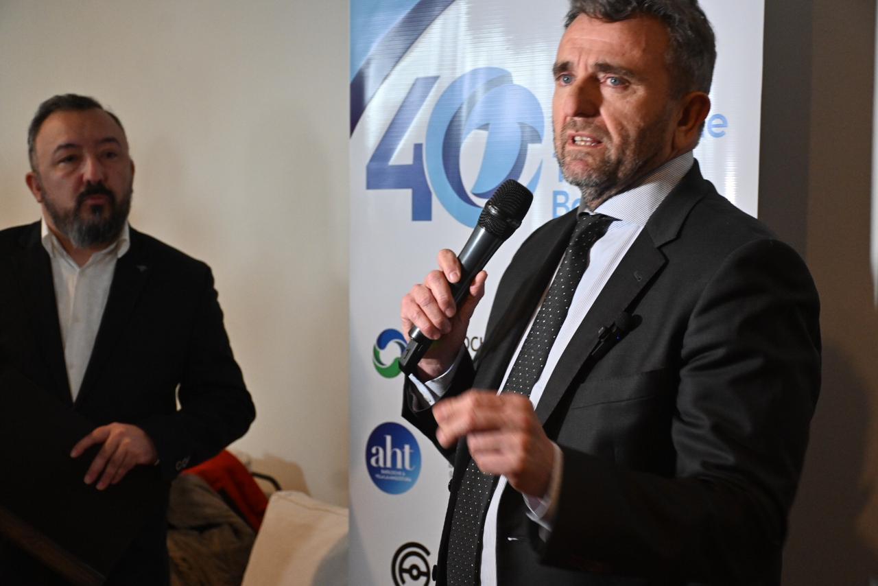 40 años de la Cámara de Turismo de Bariloche: homenaje a Gastón Burlón ...