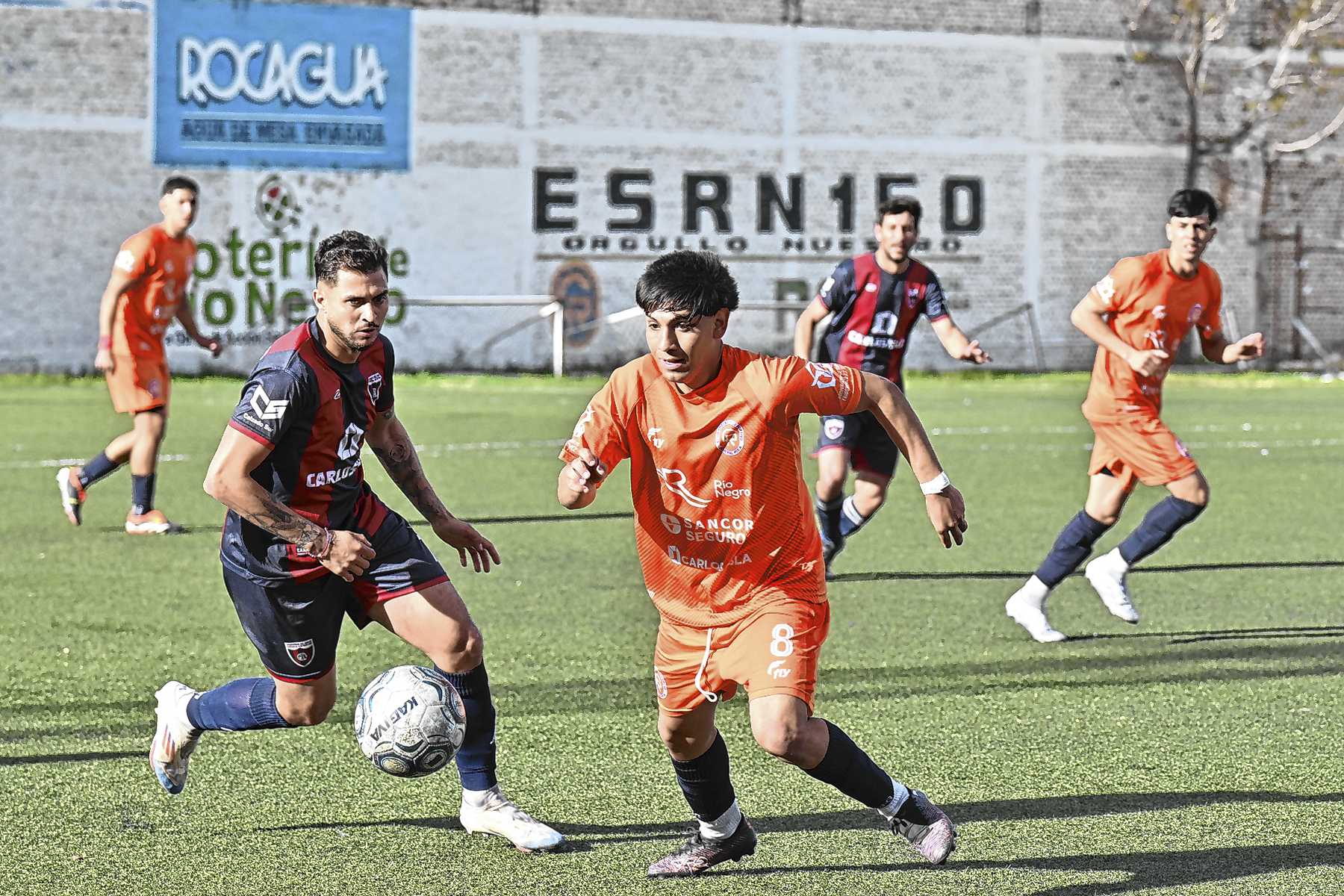 Deportivo Roca goleó 3 a 0 a Argentinos del Norte en el clásico en el ...