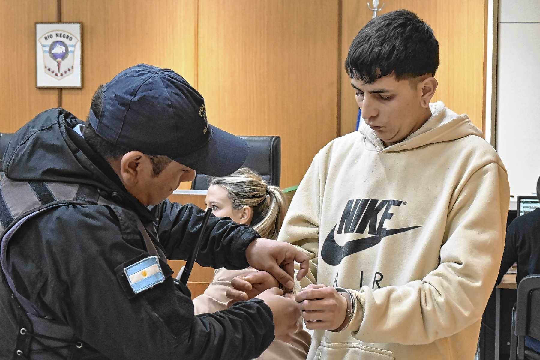 Le disparó a un joven que casi pierde un ojo en Roca: admitió el delito ...