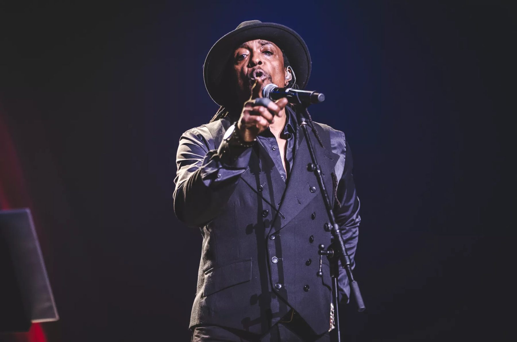 La historia de Bernard Fowler, el célebre corista de los Rolling Stones ...