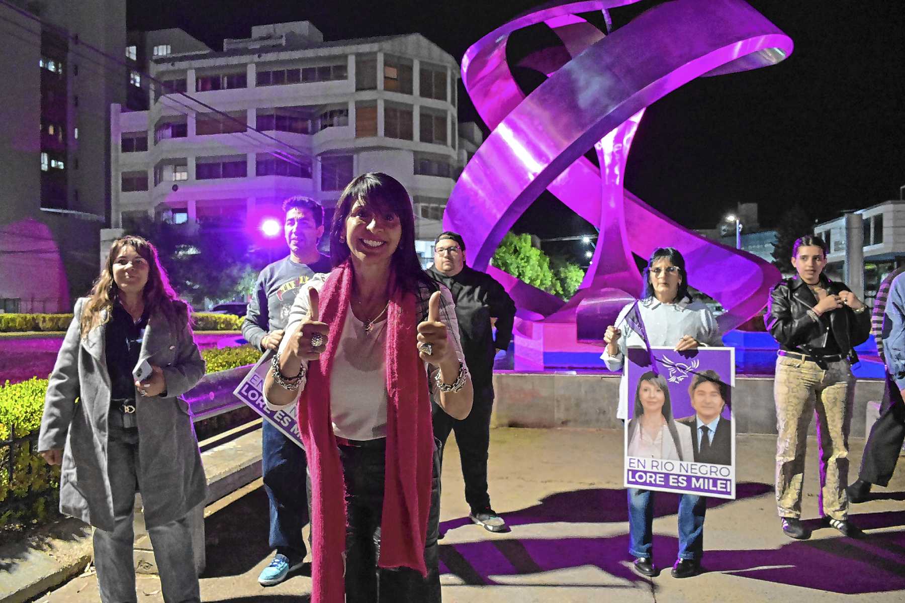 Elecciones 2025: el festejo de Lorena Villaverde en Roca tras ...