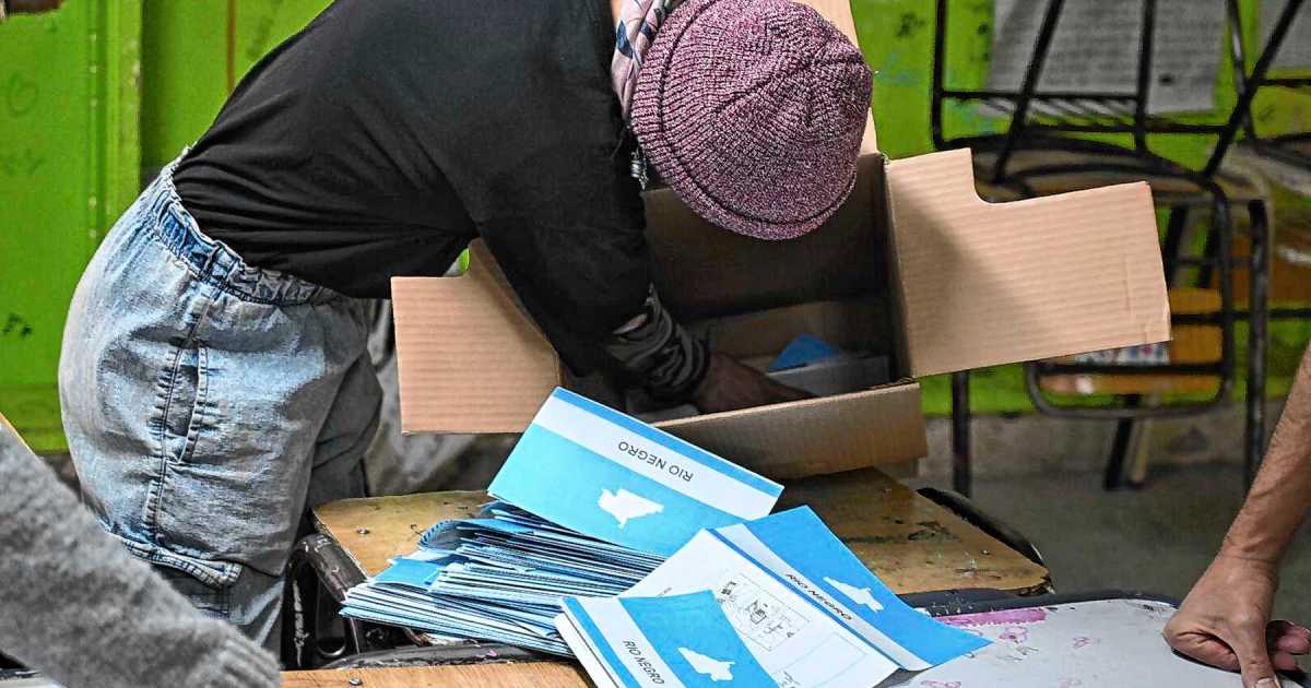 Cerraron Las Urnas Así Se Vive El Recuento En Neuquén Y Río Negro 7325