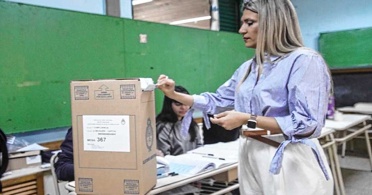 Nadia Márquez votó en Neuquén y habló sobre el ataque a Pablo Cervi ...
