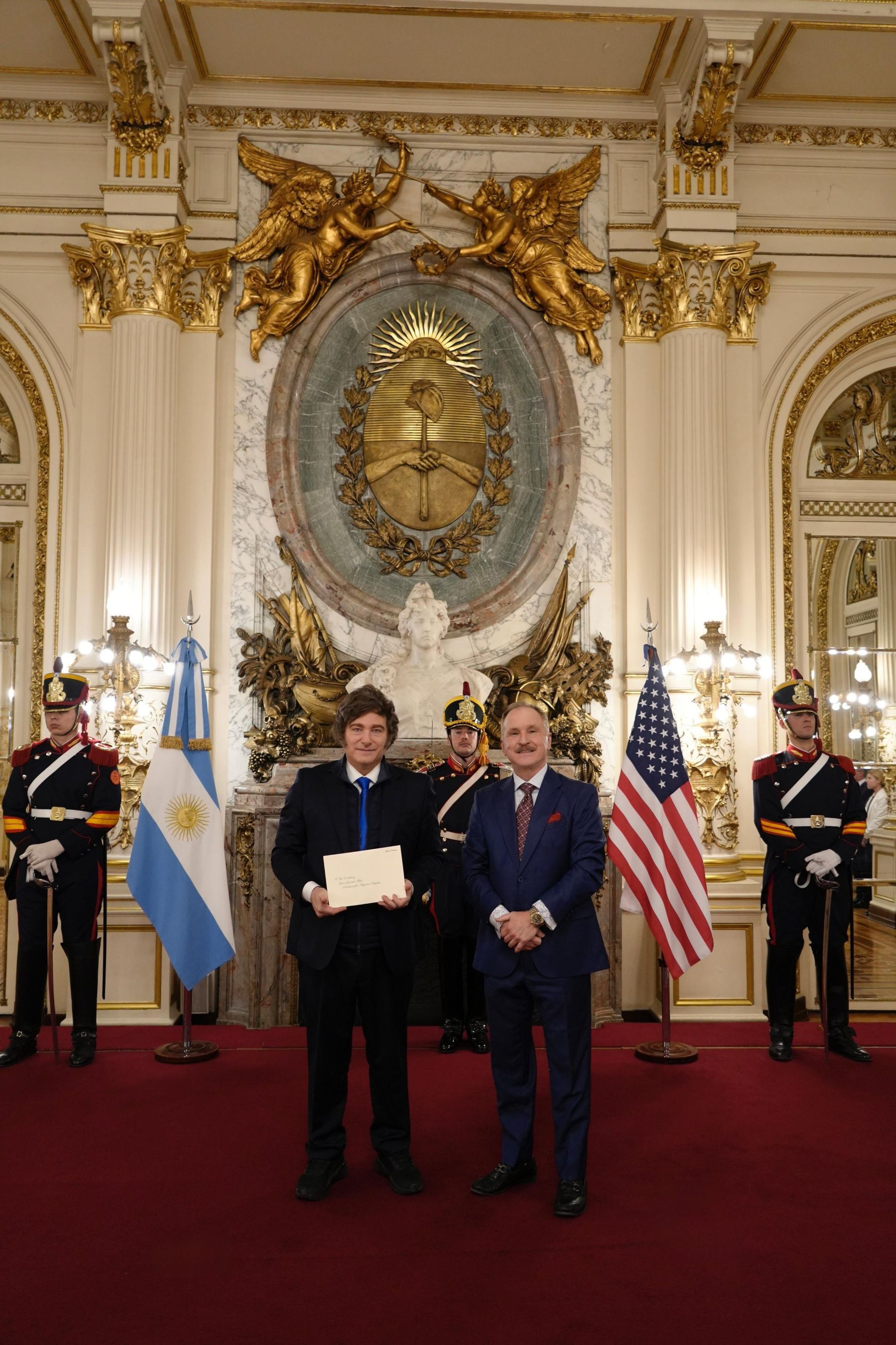 Javier Milei se reunió con el embajador Peter Lamelas en Casa Rosada ...