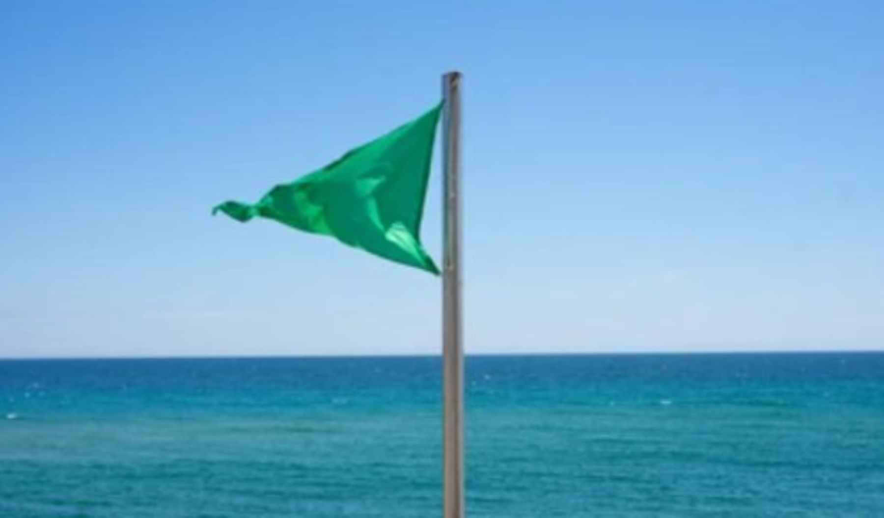 La bandera verde debutará en una playa de la Patagonia: qué significará ...