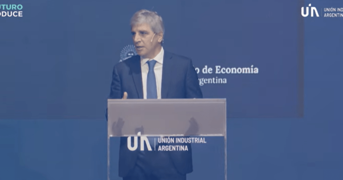 Empieza un diciembre económico con el foco en el dólar, la recaudación ...