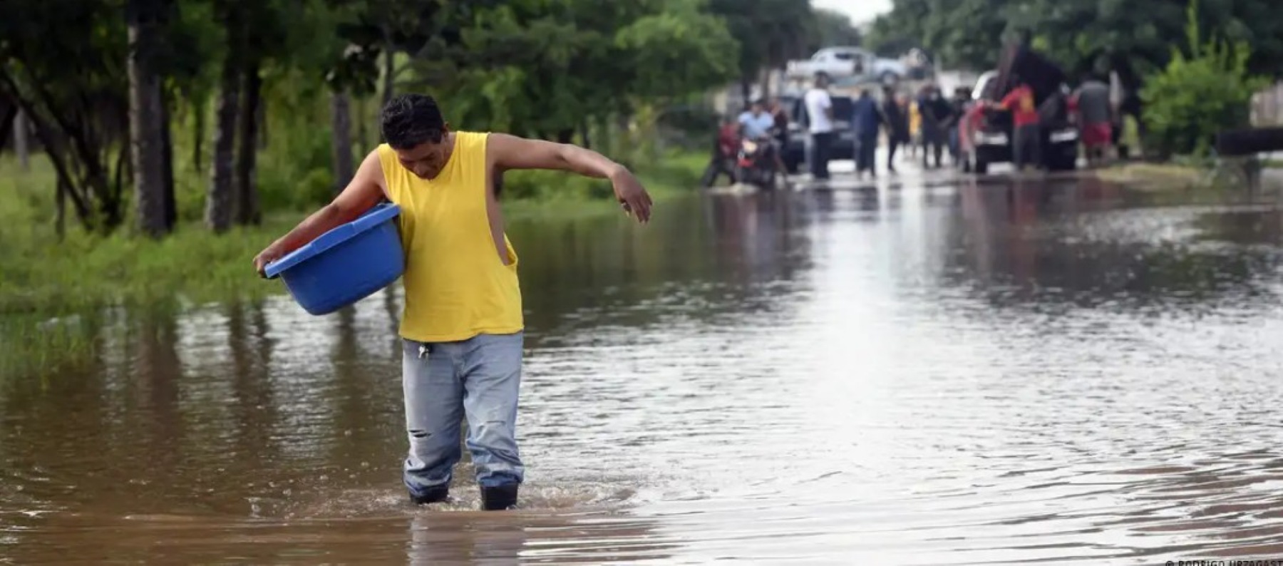 Siete muertos y decenas de desaparecidos por inundaciones en Bolivia ...