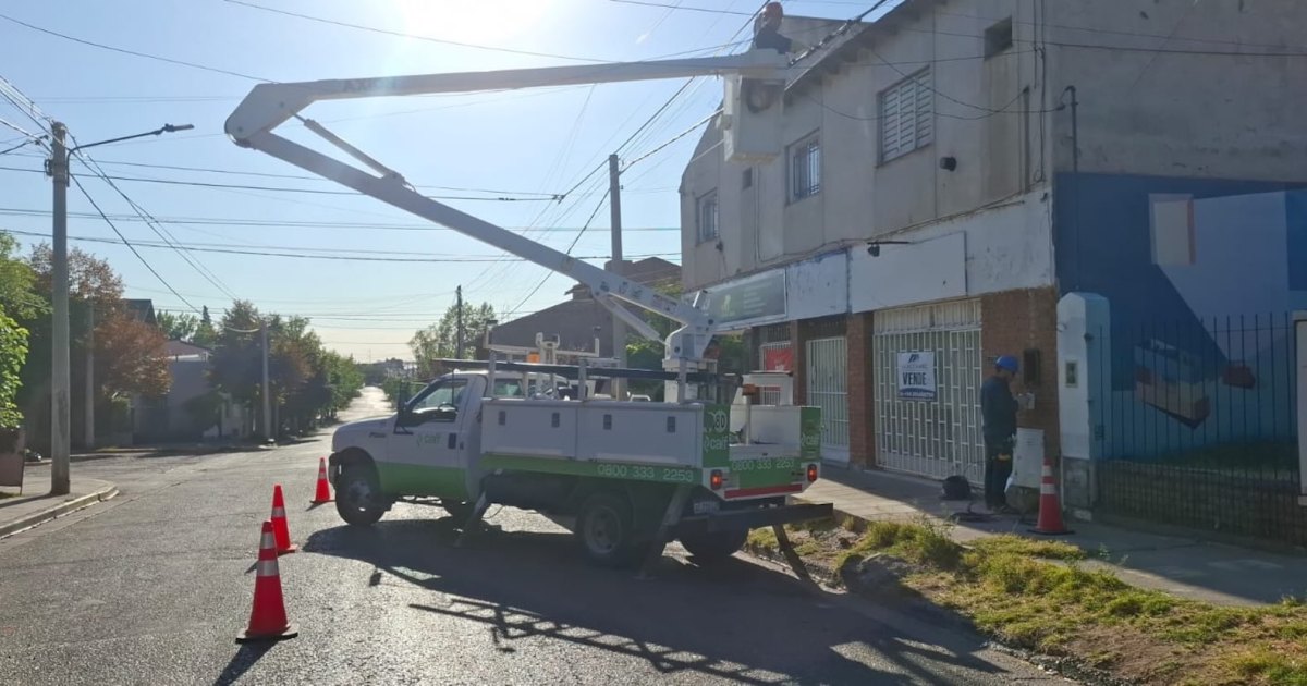 CALF instaló en Neuquén 683 medidores inteligentes en el barrio Santa ...