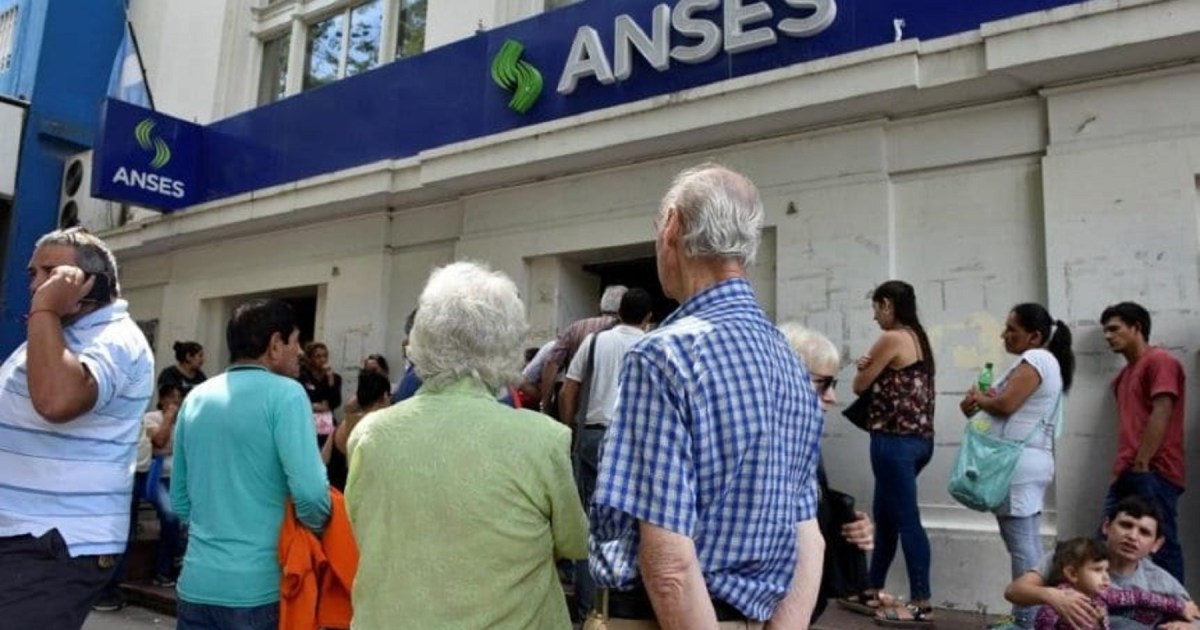 Jubilados: perdieron el 27,4% en sus haberes por la fórmula de ...