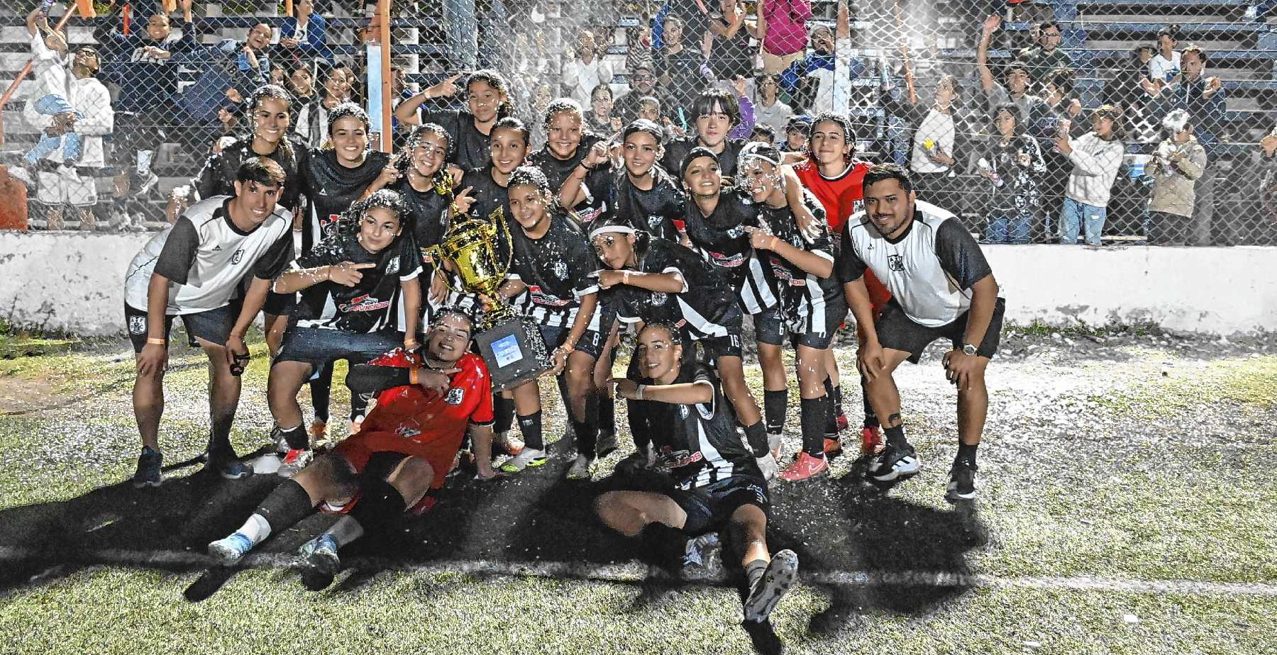 Ferro venció a Deportivo Roca y se quedó con la Copa de Oro del ...