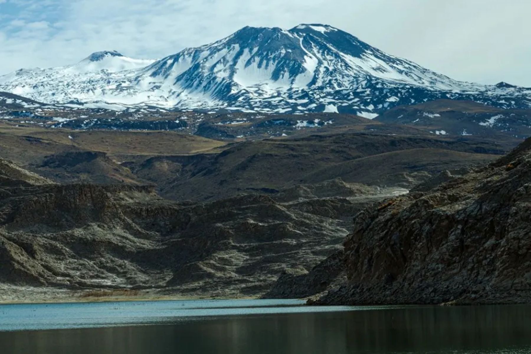 Al volcán Tromen en Carnaval: dos excursiones guiadas para descubrir el ...