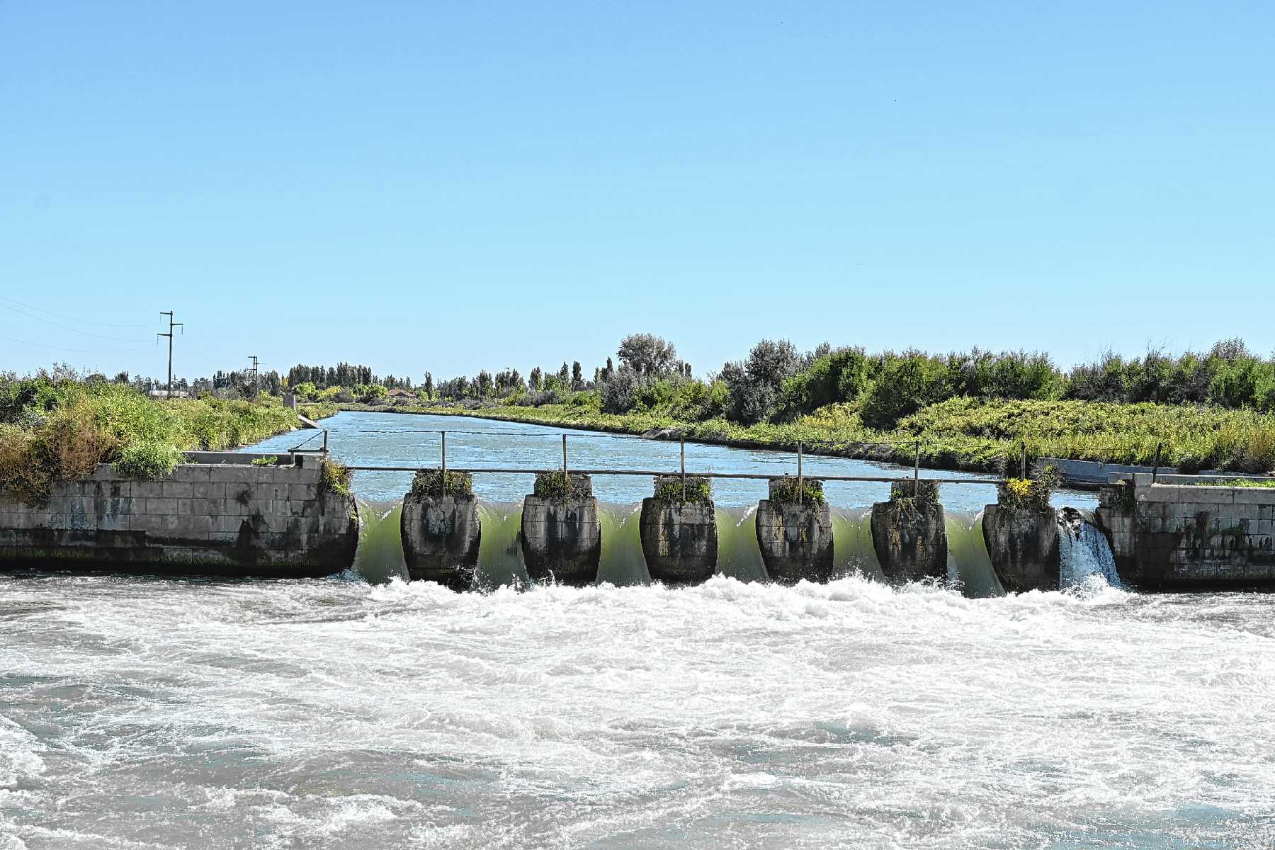 Río Negro generará energía con el agua de los canales de riego: así ...