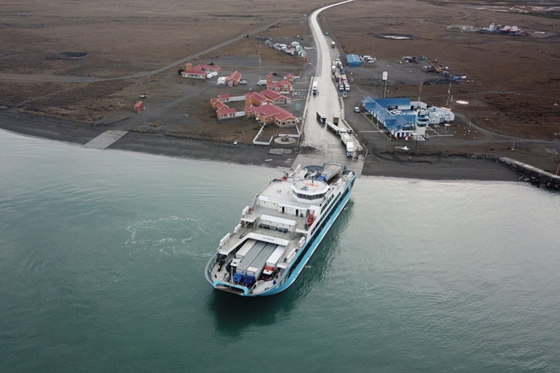 Un viaje en ferry por el Estrecho de Magallanes: cómo se llega al paso ...