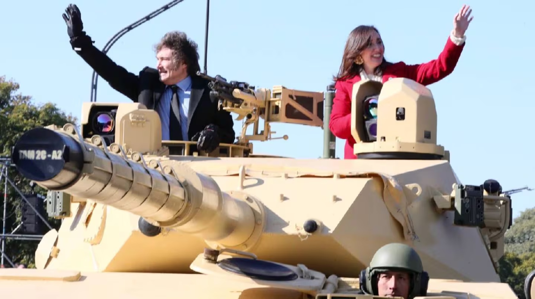 El Gobierno evalúa suspender el desfile militar del 9 de Julio por ...