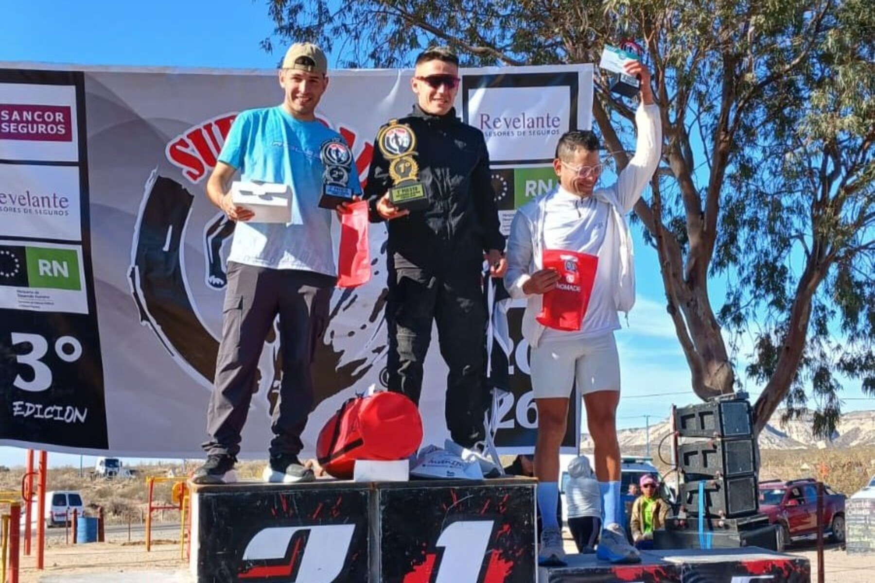 Sur Trail en Paso Córdoba con sello allense: Ignacio Reyes y Valeria ...