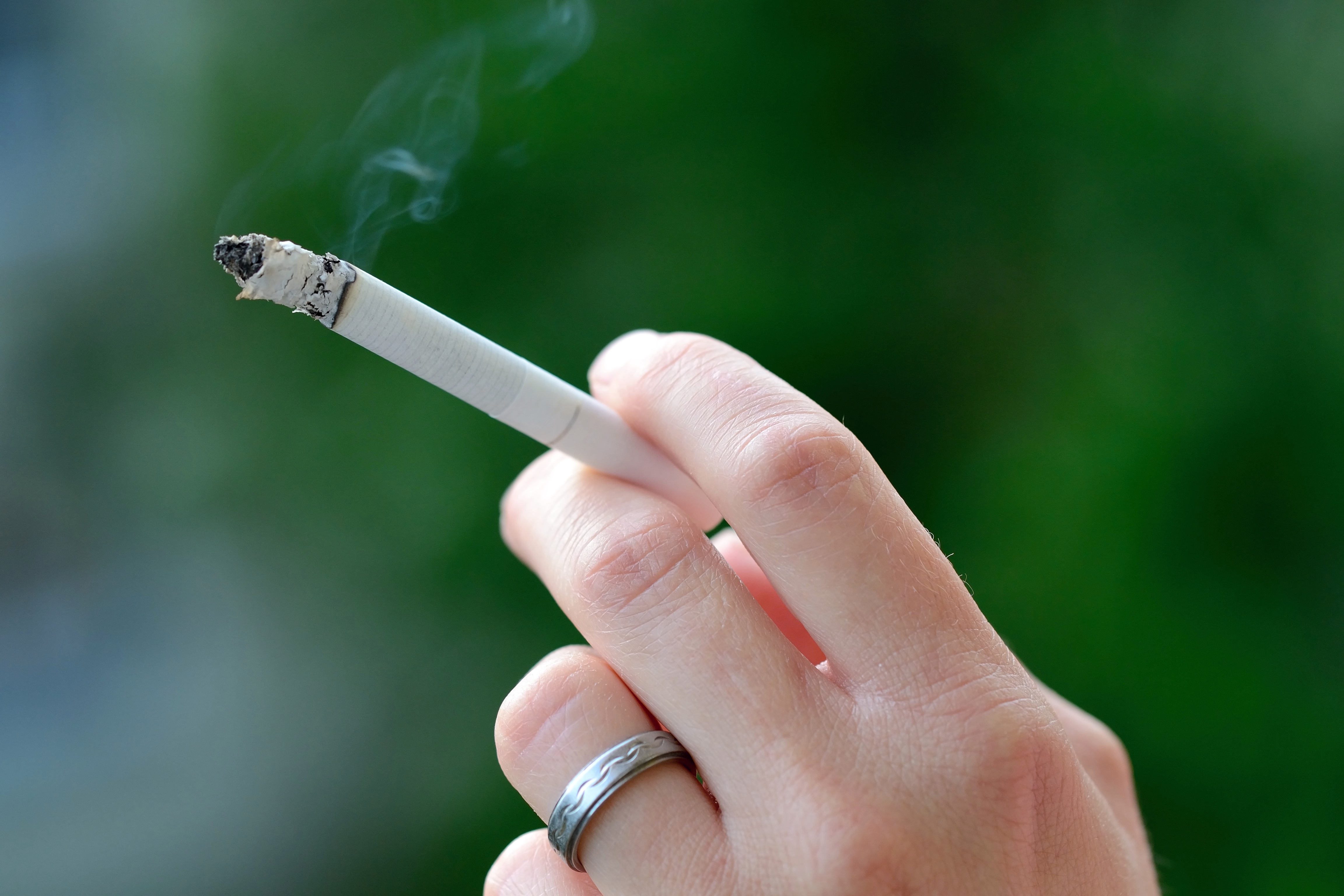 Cómo dejar de fumar: los mejores trucos y consejos para lograrlo ...