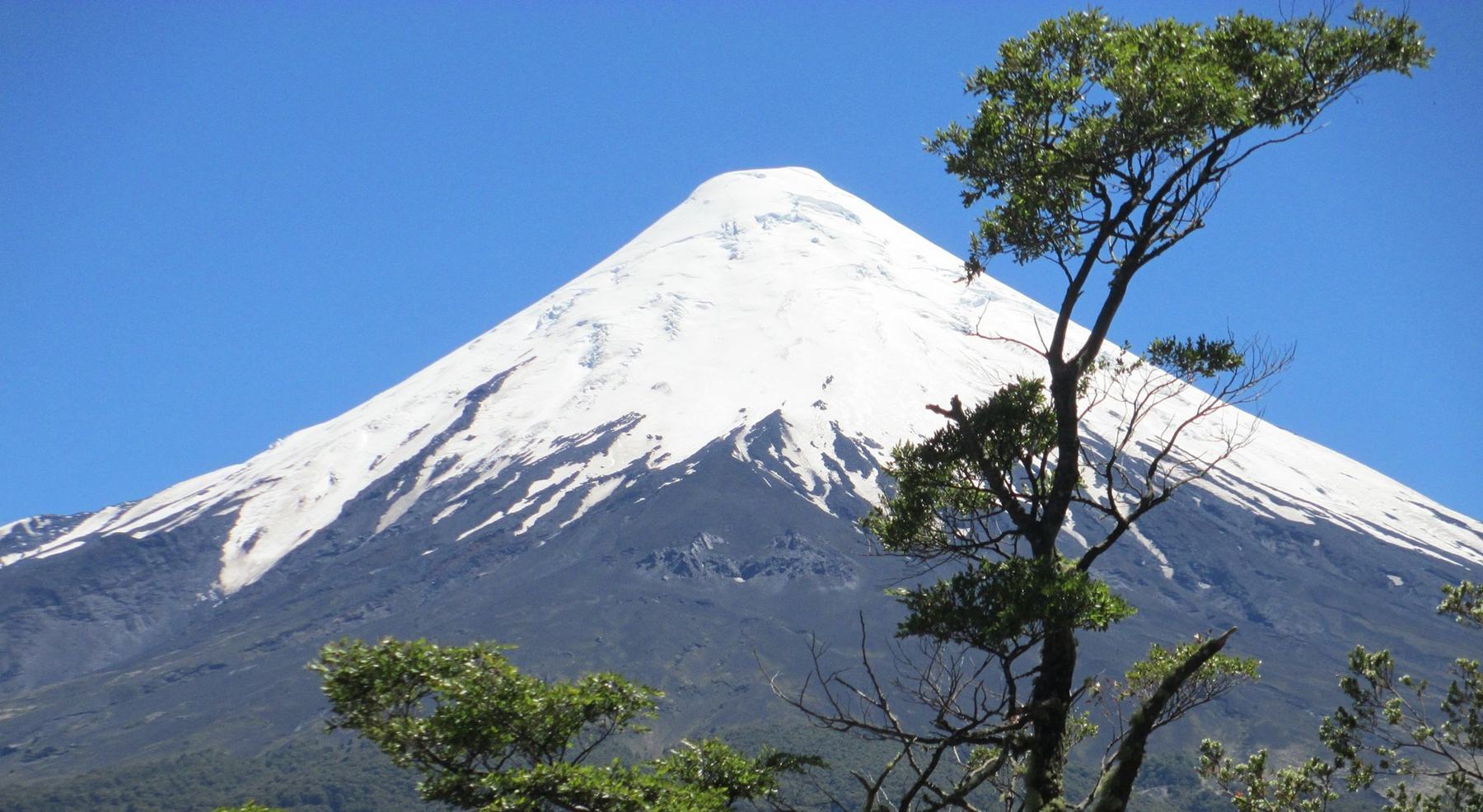 Murió un hombre tras caer por una ladera del volcán Osorno de Chile ...