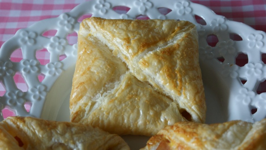 Riquísimos pañuelitos de jamón y queso